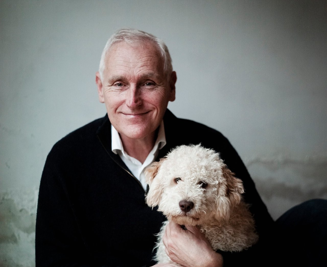 Arthur Japin ambassadeur van de Koninklijke Hondenbescherming